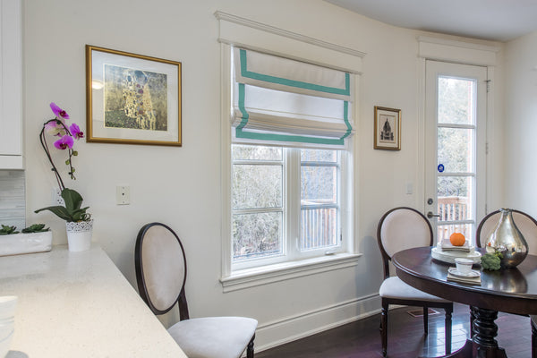 Luxury Roman Shade With Valance. White With Blue Or Green Border ...